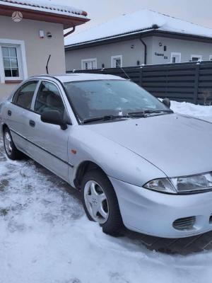 Grey Mitsubishi Carisma 1996 in Klaipeda, with an engine capacity of 1.60 L and mileage of 189 thousand km for 900 €, photo 2 on AUTOMOTO.COM.LV
