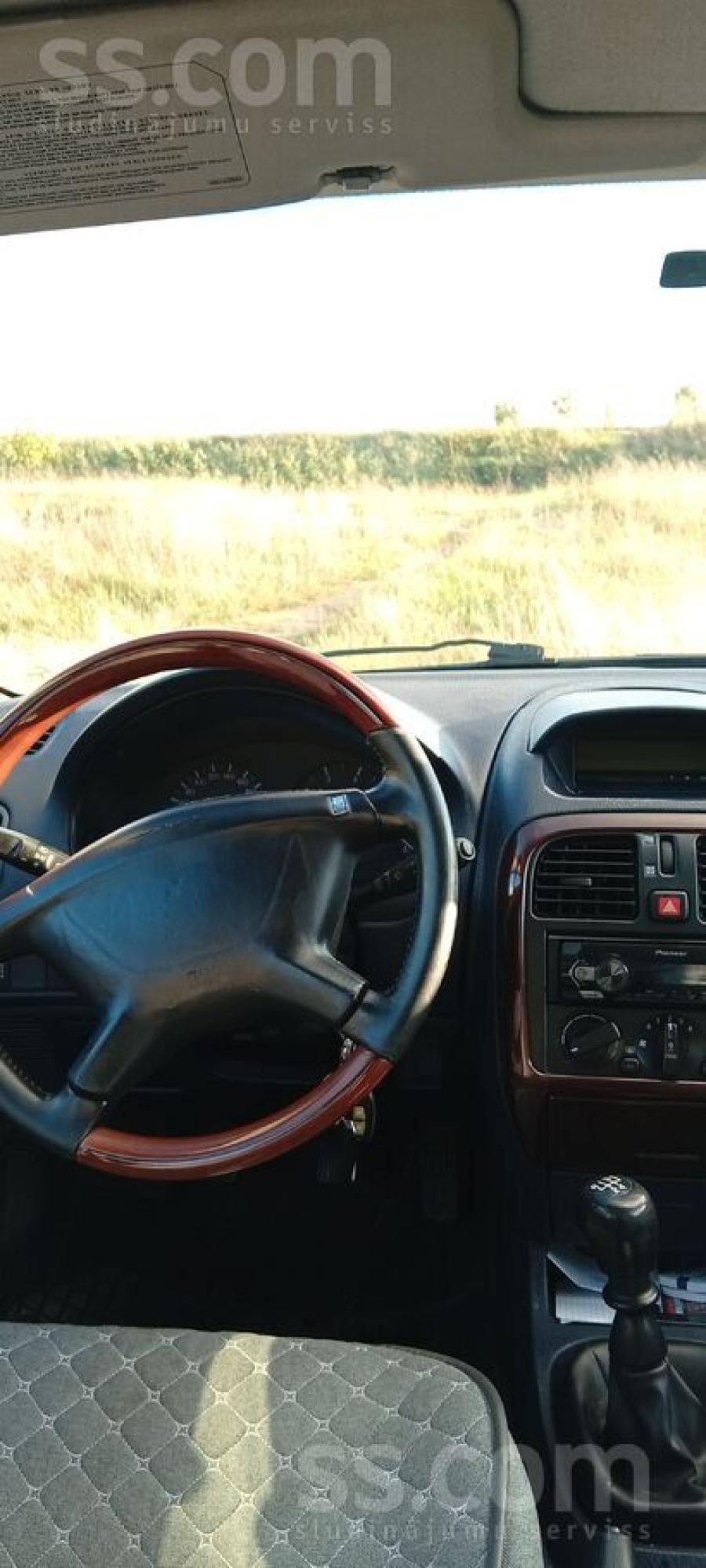 Grey Mitsubishi Carisma 1999 in Daugavpils, with an engine capacity of 1.90 L and mileage of 330 thousand km for 550 €, photo 5 on AUTOMOTO.COM.LV
