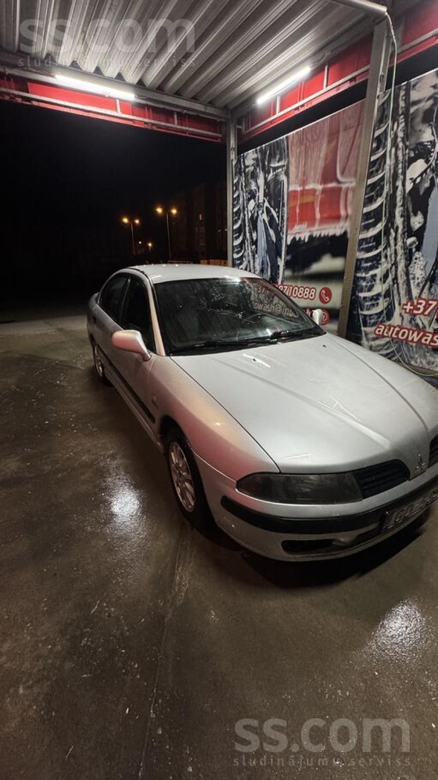 Pelēks Mitsubishi Carisma 2002 Ludza, ar dzinēja tilpumu 1.90 L un nobraukumu 378 tūkst. km par 900 €, foto 1 vietnē AUTOMOTO.COM.LV