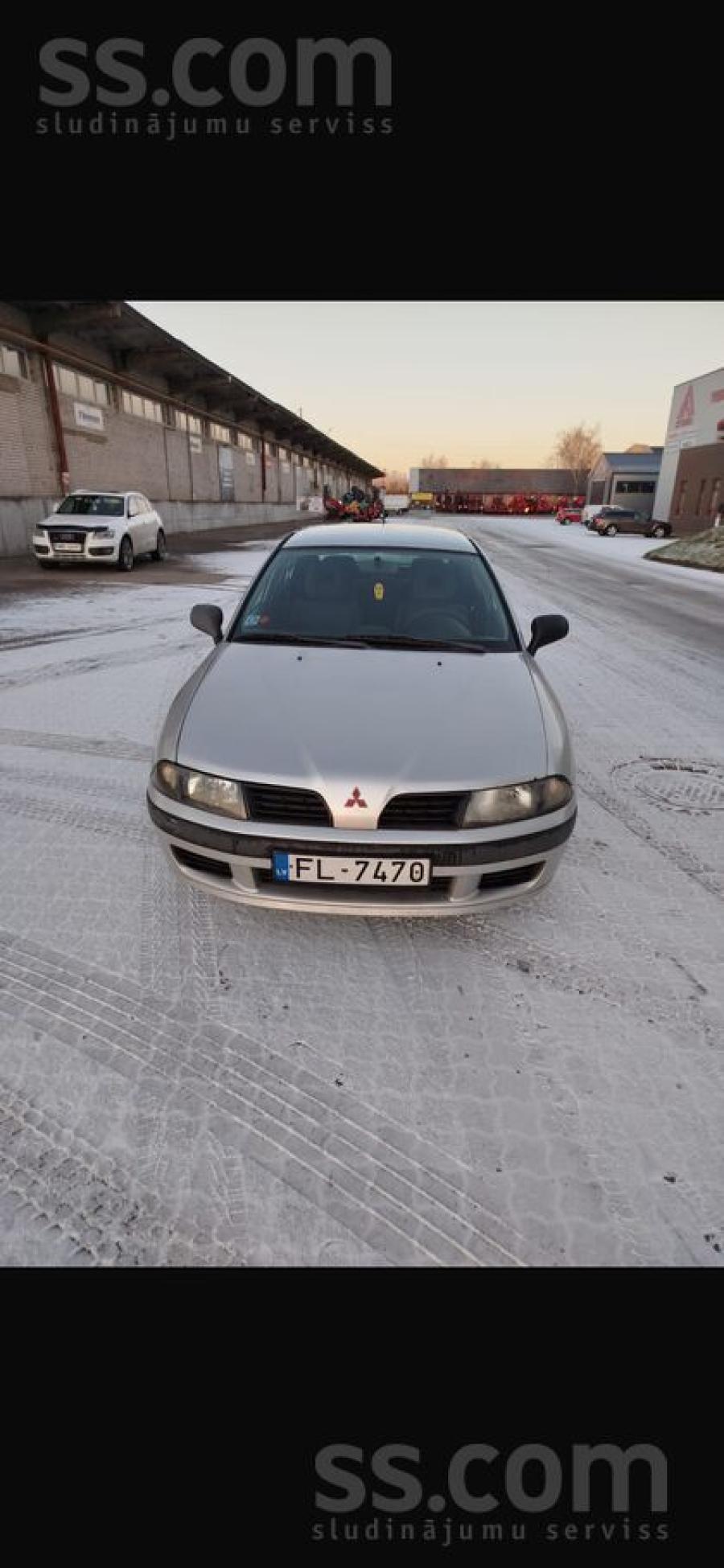 Grey Mitsubishi Carisma 2002 in Riga, with an engine capacity of 1.80 L and mileage of 196 thousand km for 650 €, photo 5 on AUTOMOTO.COM.LV
