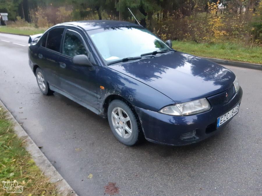 Mitsubishi Carisma 1999 in Klaipeda, with an engine capacity of 1.80 L and mileage of 0 thousand km for 300 €, photo 1 on AUTOMOTO.COM.LV