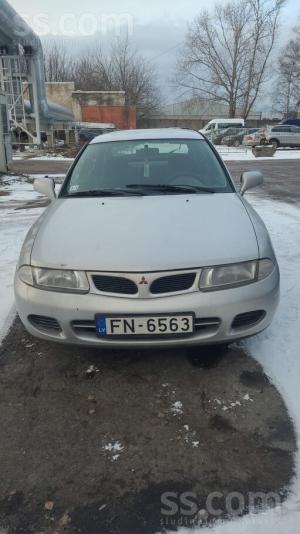 Mitsubishi Carisma 1997 in Riga, with an engine capacity of 1.80 L and mileage of 238 thousand km for 800 €, photo  on AUTOMOTO.COM.LV