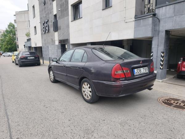 Mitsubishi Carisma 2001 in Vilnius, with an engine capacity of 1.90 L and mileage of 139 thousand km for 650 €, photo 7 on AUTOMOTO.COM.LV