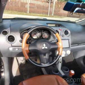 Melns Mitsubishi Colt 2007 Rīga, ar dzinēja tilpumu 1.50 L un nobraukumu 159 tūkst. km par 2200 €, foto 12 vietnē AUTOMOTO.COM.LV