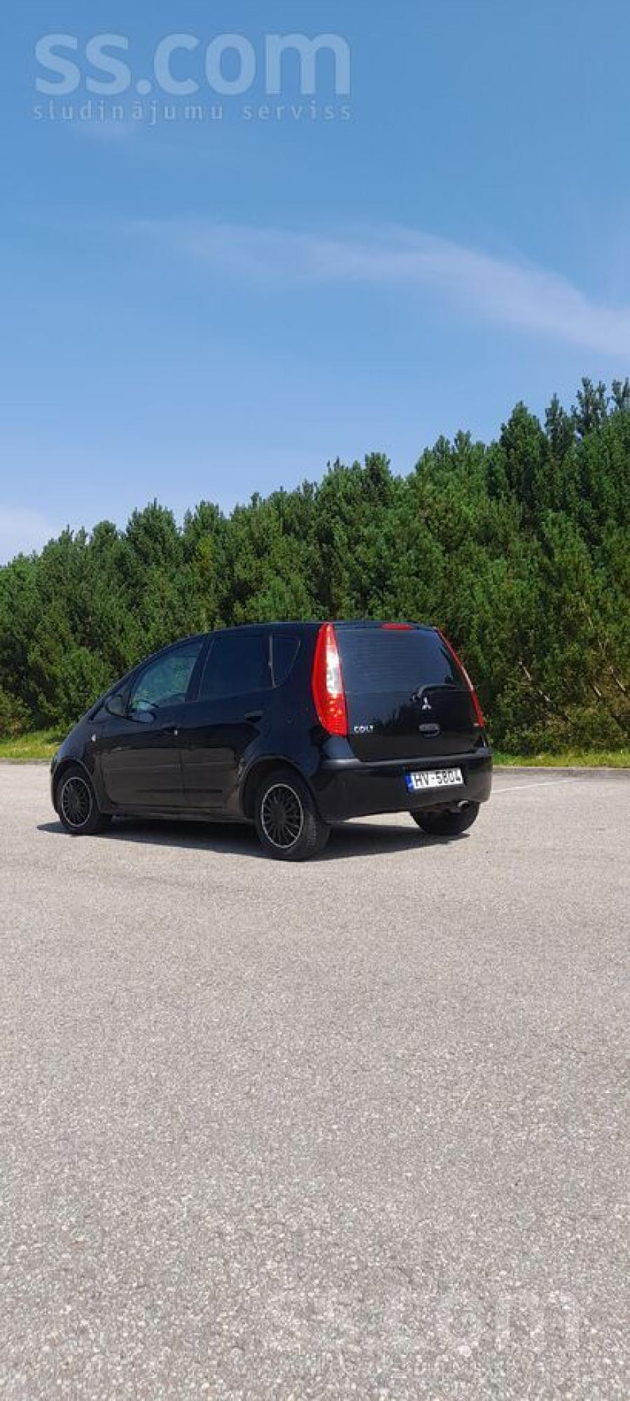 Melns Mitsubishi Colt 2004 Talsi, ar dzinēja tilpumu 1.50 L un nobraukumu 211 tūkst. km par 1350 €, foto 4 vietnē AUTOMOTO.COM.LV