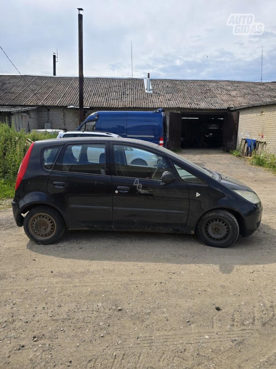 Melns Mitsubishi Colt 2004 Kupiškis, ar dzinēja tilpumu 1.30 L un nobraukumu 325 tūkst. km par 650 €, foto 5 vietnē AUTOMOTO.COM.LV