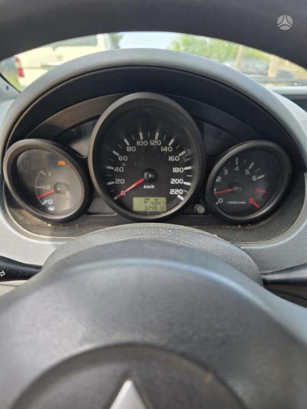 Black Mitsubishi Colt 2004 in Kupiskis, with an engine capacity of 1.30 L and mileage of 325 thousand km for 650 €, photo 9 on AUTOMOTO.COM.LV