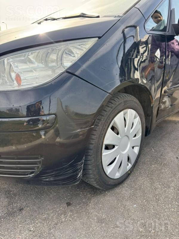 Melns Mitsubishi Colt 2006 Liepāja, ar dzinēja tilpumu 1.30 L un nobraukumu 257 tūkst. km par 850 €, foto 8 vietnē AUTOMOTO.COM.LV