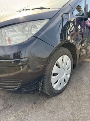 Melns Mitsubishi Colt 2006 Liepāja, ar dzinēja tilpumu 1.30 L un nobraukumu 257 tūkst. km par 850 €, foto 9 vietnē AUTOMOTO.COM.LV