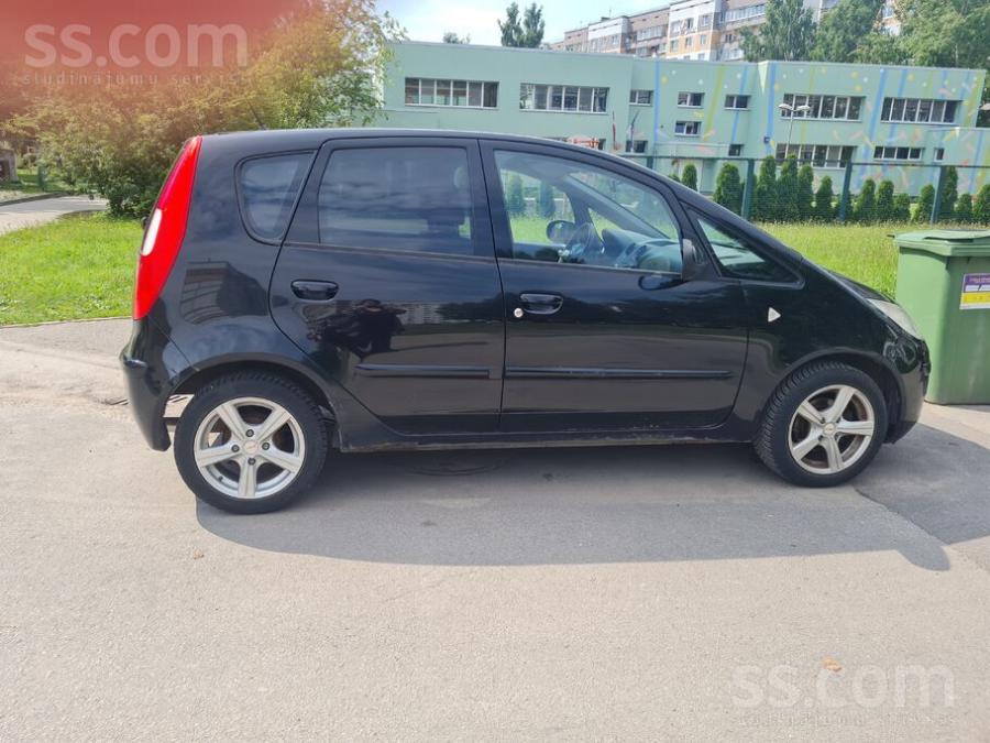 Melns Mitsubishi Colt 2006 Rīga, ar dzinēja tilpumu 1.30 L un nobraukumu 169 tūkst. km par 735 €, foto 3 vietnē AUTOMOTO.COM.LV
