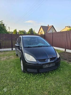 Melns Mitsubishi Colt 2006 Kretinga, ar dzinēja tilpumu 1.49 L un nobraukumu 221 tūkst. km par 800 €, foto  vietnē AUTOMOTO.COM.LV