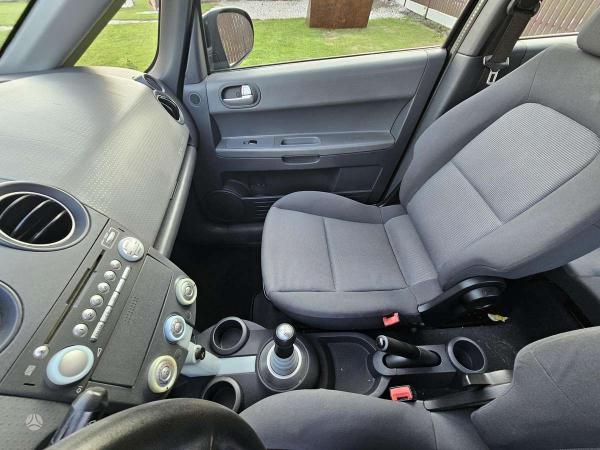 Melns Mitsubishi Colt 2006 Kretinga, ar dzinēja tilpumu 1.49 L un nobraukumu 221 tūkst. km par 800 €, foto 6 vietnē AUTOMOTO.COM.LV