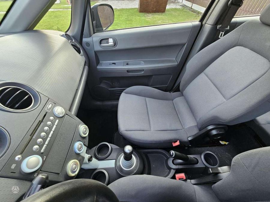 Melns Mitsubishi Colt 2006 Kretinga, ar dzinēja tilpumu 1.49 L un nobraukumu 221 tūkst. km par 800 €, foto 7 vietnē AUTOMOTO.COM.LV