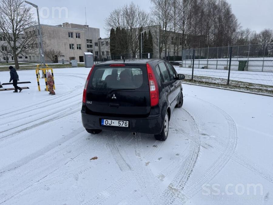 Melns Mitsubishi Colt 2007 Rīga, ar dzinēja tilpumu 1.30 L un nobraukumu 238 tūkst. km par 850 €, foto 4 vietnē AUTOMOTO.COM.LV