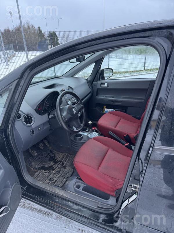 Melns Mitsubishi Colt 2007 Rīga, ar dzinēja tilpumu 1.30 L un nobraukumu 238 tūkst. km par 850 €, foto 8 vietnē AUTOMOTO.COM.LV