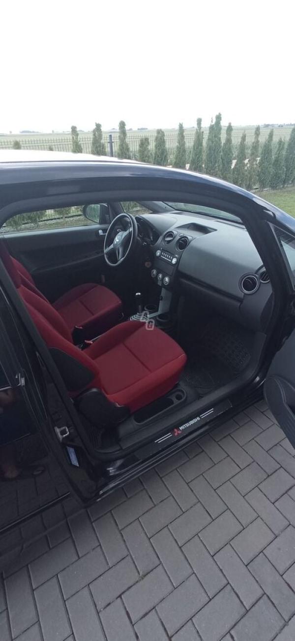 Melns Mitsubishi Colt 2007 Marijampole, ar dzinēja tilpumu 1.40 L un nobraukumu 102 tūkst. km par 1100 €, foto 6 vietnē AUTOMOTO.COM.LV
