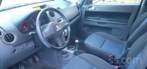 Melns Mitsubishi Colt 2007 Rīga, ar dzinēja tilpumu 1.30 L un nobraukumu 191 tūkst. km par 1590 €, foto 12 vietnē AUTOMOTO.COM.LV