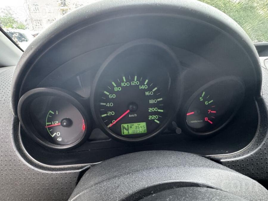 Black Mitsubishi Colt 2007 in Riga, with an engine capacity of 1.30 L and mileage of 189 thousand km for 850 €, photo 5 on AUTOMOTO.COM.LV