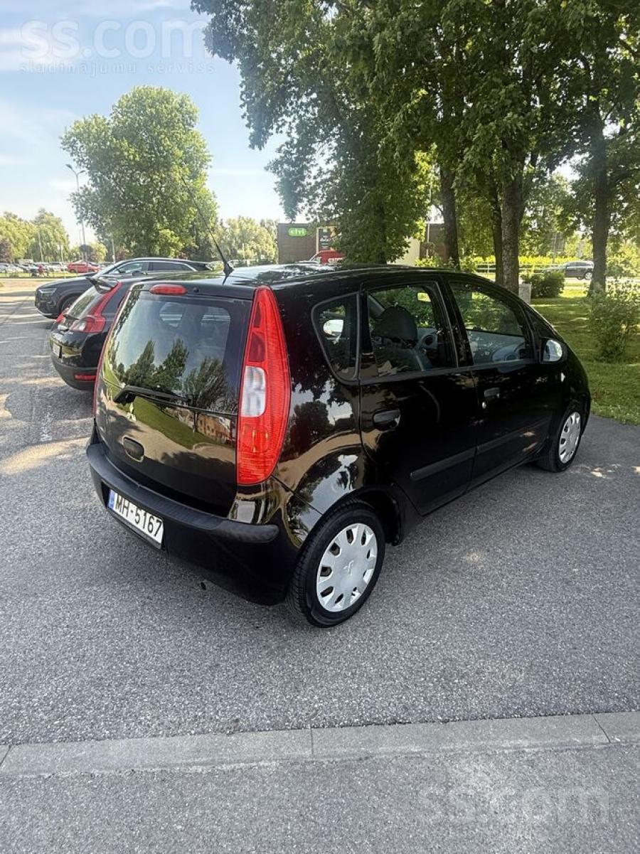 Melns Mitsubishi Colt 2007 Jelgava, ar dzinēja tilpumu 1.10 L un nobraukumu 153 tūkst. km par 800 €, foto 4 vietnē AUTOMOTO.COM.LV