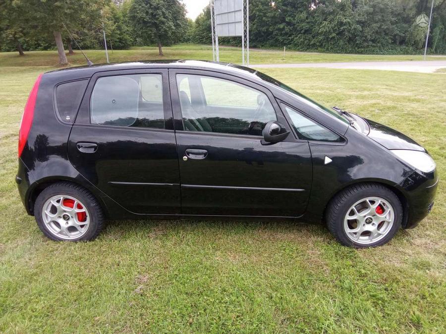 Melns Mitsubishi Colt 2007 Kėdainiai, ar dzinēja tilpumu 1.33 L un nobraukumu 139 tūkst. km par 1200 €, foto 5 vietnē AUTOMOTO.COM.LV