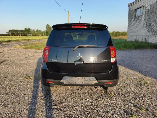 Black Mitsubishi Colt 2010 in Vilkaviskis, with an engine capacity of 1.33 L and mileage of 158 thousand km for 1700 €, photo 6 on AUTOMOTO.COM.LV