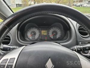 Black Mitsubishi Colt 2011 in Riga, with an engine capacity of 1.30 L and mileage of 136 thousand km for 2850 €, photo 10 on AUTOMOTO.COM.LV