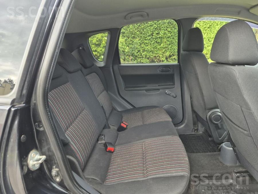 Black Mitsubishi Colt 2011 in Riga, with an engine capacity of 1.50 L and mileage of 206 thousand km for 2700 €, photo 12 on AUTOMOTO.COM.LV
