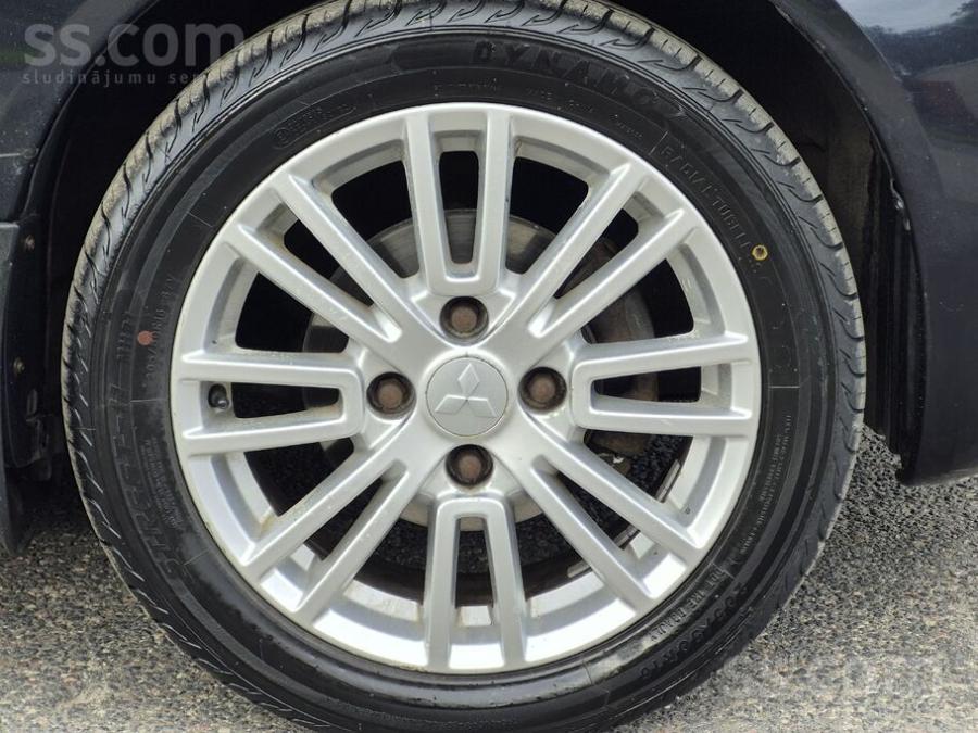Black Mitsubishi Colt 2011 in Riga, with an engine capacity of 1.50 L and mileage of 206 thousand km for 2700 €, photo 14 on AUTOMOTO.COM.LV