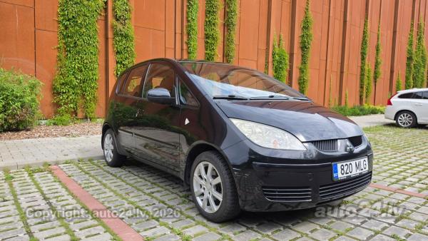 Melns Mitsubishi Colt 2008 Tallina, ar dzinēja tilpumu 1.30 L un nobraukumu 130 tūkst. km par 1490 €, foto 3 vietnē AUTOMOTO.COM.LV