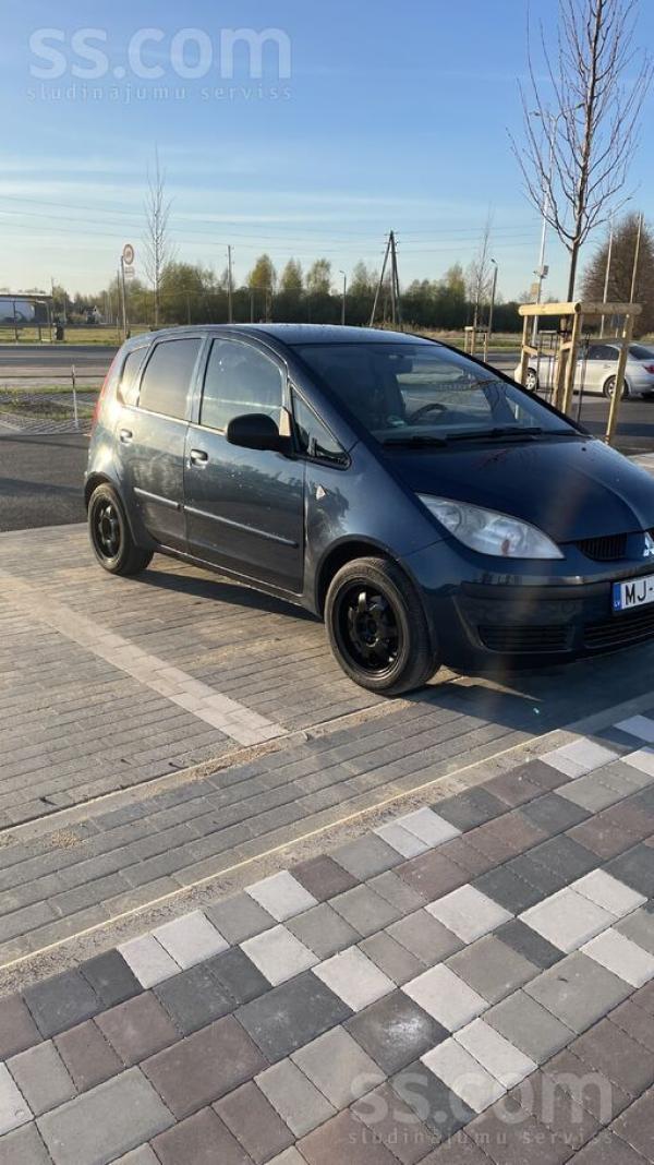 Zils Mitsubishi Colt 2005 Jelgava, ar dzinēja tilpumu 1.50 L un nobraukumu 246 tūkst. km par 900 €, foto 2 vietnē AUTOMOTO.COM.LV