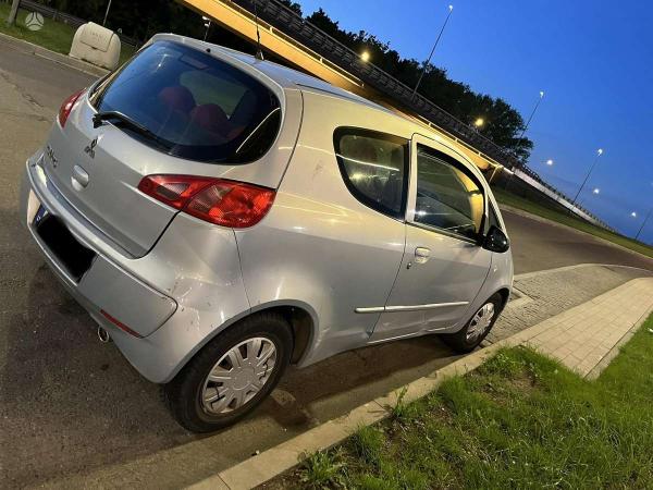 Blue Mitsubishi Colt 2005 in Klaipeda, with an engine capacity of 1.33 L and mileage of 160 thousand km for 555 €, photo 7 on AUTOMOTO.COM.LV
