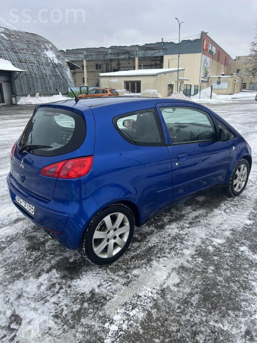 Blue Mitsubishi Colt 2006 in Riga, with an engine capacity of 1.30 L and mileage of 138 thousand km for 1500 €, photo 4 on AUTOMOTO.COM.LV