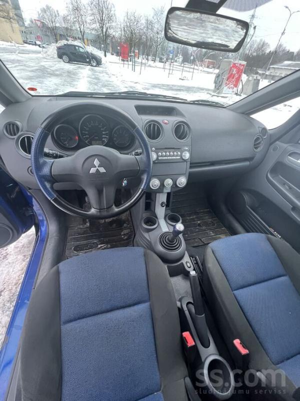 Zils Mitsubishi Colt 2006 Rīga, ar dzinēja tilpumu 1.30 L un nobraukumu 138 tūkst. km par 1500 €, foto 7 vietnē AUTOMOTO.COM.LV