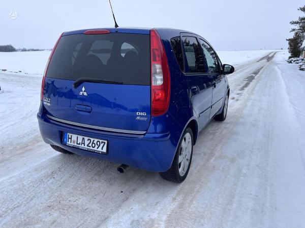 Zils Mitsubishi Colt 2006 Marijampole, ar dzinēja tilpumu 1.49 L un nobraukumu 192 tūkst. km par 2100 €, foto 4 vietnē AUTOMOTO.COM.LV