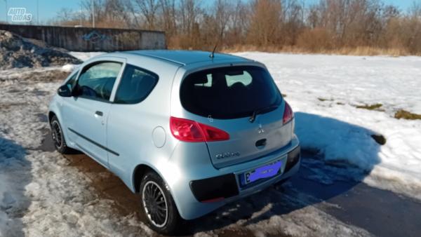 Blue Mitsubishi Colt 2006 in Kaunas, with an engine capacity of 1.10 L and mileage of 202 thousand km for 550 €, photo 2 on AUTOMOTO.COM.LV