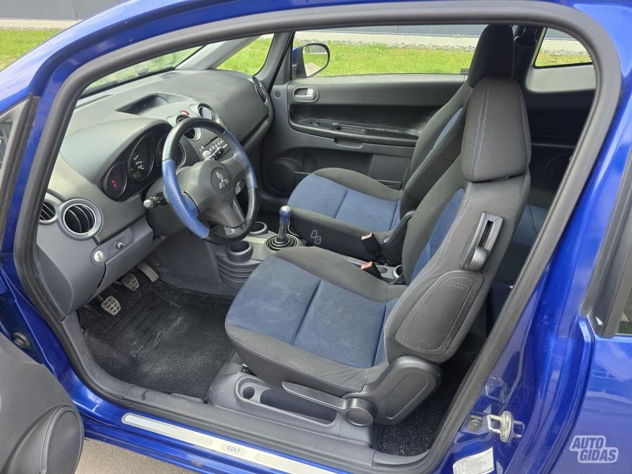 Blue Mitsubishi Colt 2006 in Vilnius, with an engine capacity of 1.30 L and mileage of 131 thousand km for 1000 €, photo 10 on AUTOMOTO.COM.LV