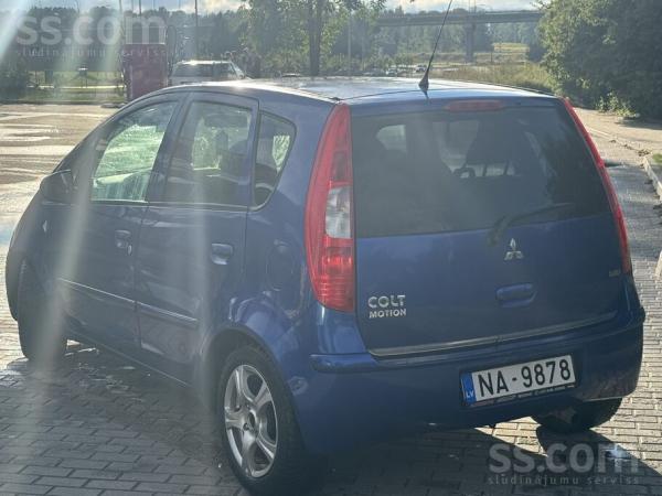 Zils Mitsubishi Colt 2006 Rēzekne, ar dzinēja tilpumu 1.50 L un nobraukumu 296 tūkst. km par 890 €, foto 4 vietnē AUTOMOTO.COM.LV