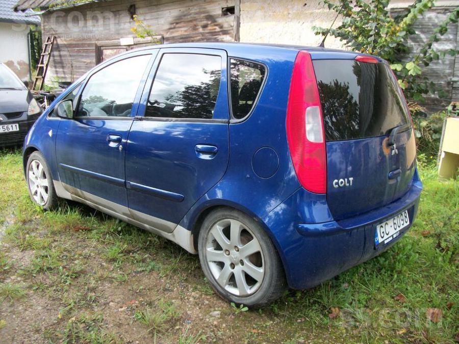 Zils Mitsubishi Colt 2006 Cēsis, ar dzinēja tilpumu 1.30 L un nobraukumu 200 tūkst. km par 380 €, foto 3 vietnē AUTOMOTO.COM.LV