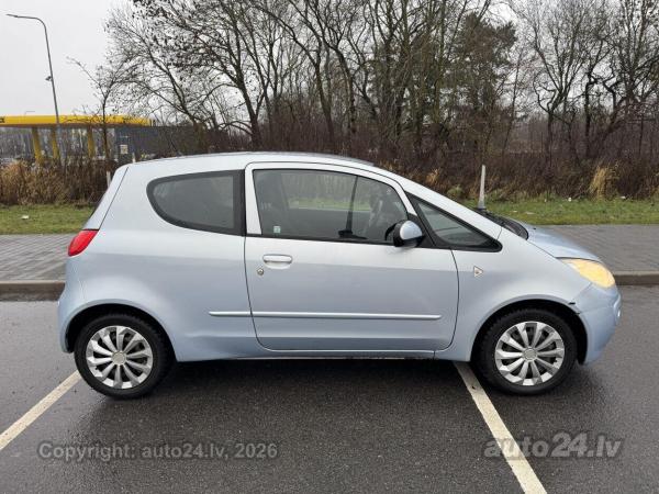Zils Mitsubishi Colt 2007 Tallina, ar dzinēja tilpumu 1.30 L un nobraukumu 126 tūkst. km par 1700 €, foto 6 vietnē AUTOMOTO.COM.LV