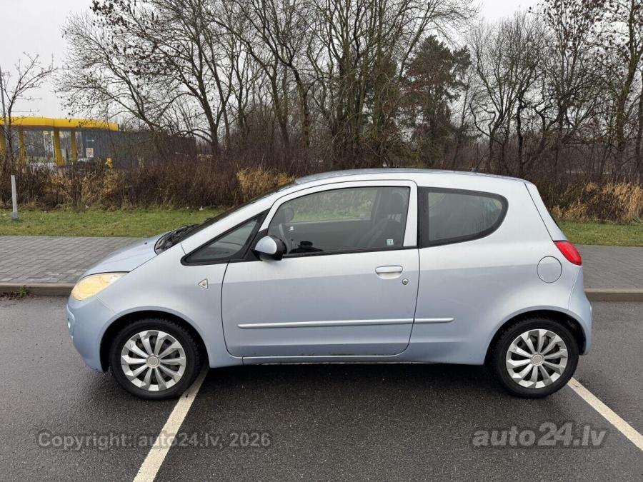 Zils Mitsubishi Colt 2007 Tallina, ar dzinēja tilpumu 1.30 L un nobraukumu 126 tūkst. km par 1700 €, foto 2 vietnē AUTOMOTO.COM.LV