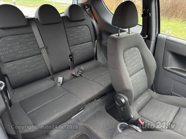 Blue Mitsubishi Colt 2007 in Tallinn, with an engine capacity of 1.30 L and mileage of 126 thousand km for 1700 €, photo 11 on AUTOMOTO.COM.LV