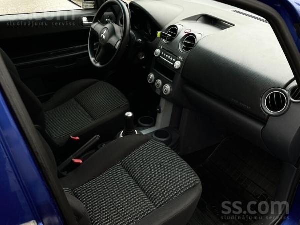 Zils Mitsubishi Colt 2007 Rīga, ar dzinēja tilpumu 1.30 L un nobraukumu 143 tūkst. km par 1400 €, foto 3 vietnē AUTOMOTO.COM.LV
