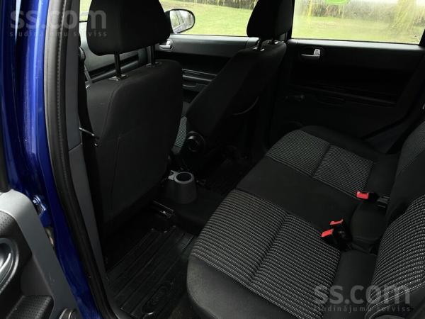 Zils Mitsubishi Colt 2007 Rīga, ar dzinēja tilpumu 1.30 L un nobraukumu 143 tūkst. km par 1400 €, foto 4 vietnē AUTOMOTO.COM.LV