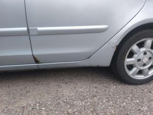 Zils Mitsubishi Colt 2007 Viļņa, ar dzinēja tilpumu 1.33 L un nobraukumu 76 tūkst. km par 1000 €, foto 7 vietnē AUTOMOTO.COM.LV