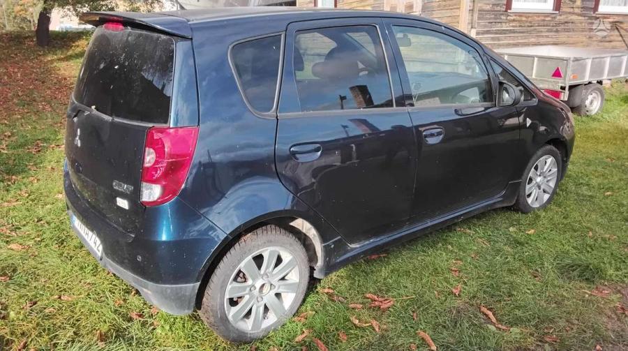 Blue Mitsubishi Colt 2013 in Jurbarkas, with an engine capacity of 1.33 L and mileage of 126 thousand km for 3990 €, photo 8 on AUTOMOTO.COM.LV