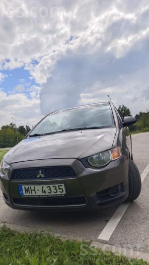 Brūns Mitsubishi Colt 2012 Daugavpils, ar dzinēja tilpumu 1.10 L un nobraukumu 192 tūkst. km par 3200 €, foto  vietnē AUTOMOTO.COM.LV