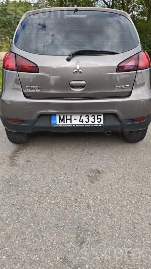 Brūns Mitsubishi Colt 2012 Daugavpils, ar dzinēja tilpumu 1.10 L un nobraukumu 192 tūkst. km par 3200 €, foto 5 vietnē AUTOMOTO.COM.LV