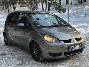 Brown Mitsubishi Colt 2008 in Vilnius, with an engine capacity of 1.33 L and mileage of 152 thousand km for 1400 €, photo 3 on AUTOMOTO.COM.LV