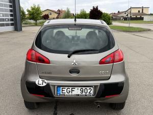 Brown Mitsubishi Colt 2009 in Panevezys, with an engine capacity of 1.30 L and mileage of 90 thousand km for 330 €, photo 8 on AUTOMOTO.COM.LV