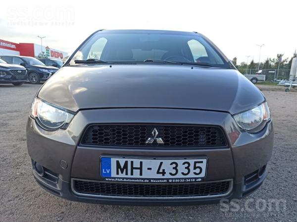 Brown Mitsubishi Colt 2012 in Daugavpils, with an engine capacity of 1.10 L and mileage of 0 thousand km for 2380 €, photo 4 on AUTOMOTO.COM.LV